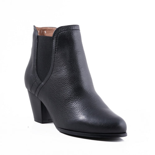 WOMEN new season – Page 2 – Step Ahead